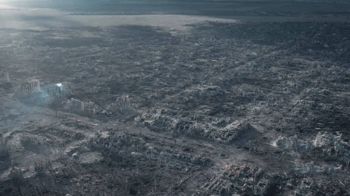 Russian invaders rejoice at "apocalypse" in fully destroyed Marinka ...