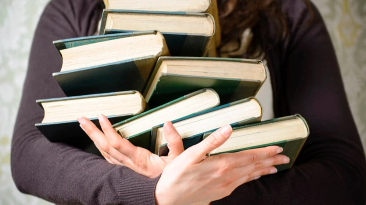 "World's most dangerous book club": how teenagers in occupation ...
