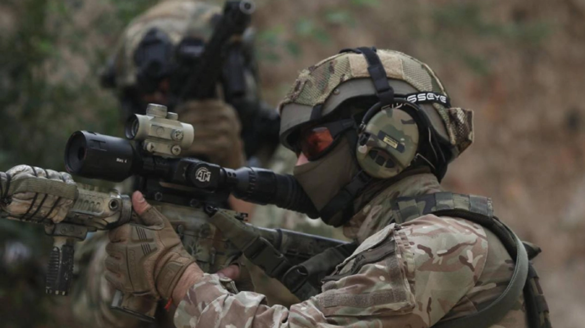 Special Operations Forces enter Russian trenches from rear and kill a ...