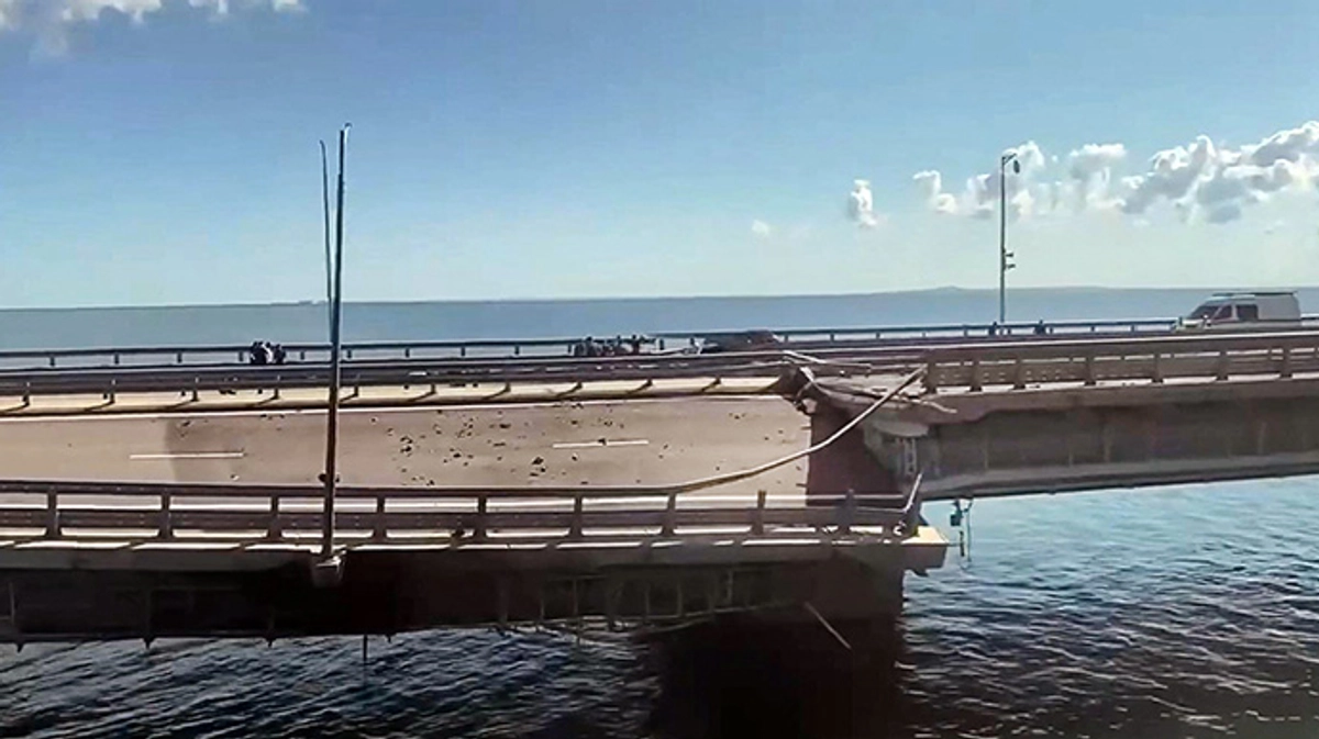 Russia repairs span on Crimean bridge that collapsed after drone attack ...