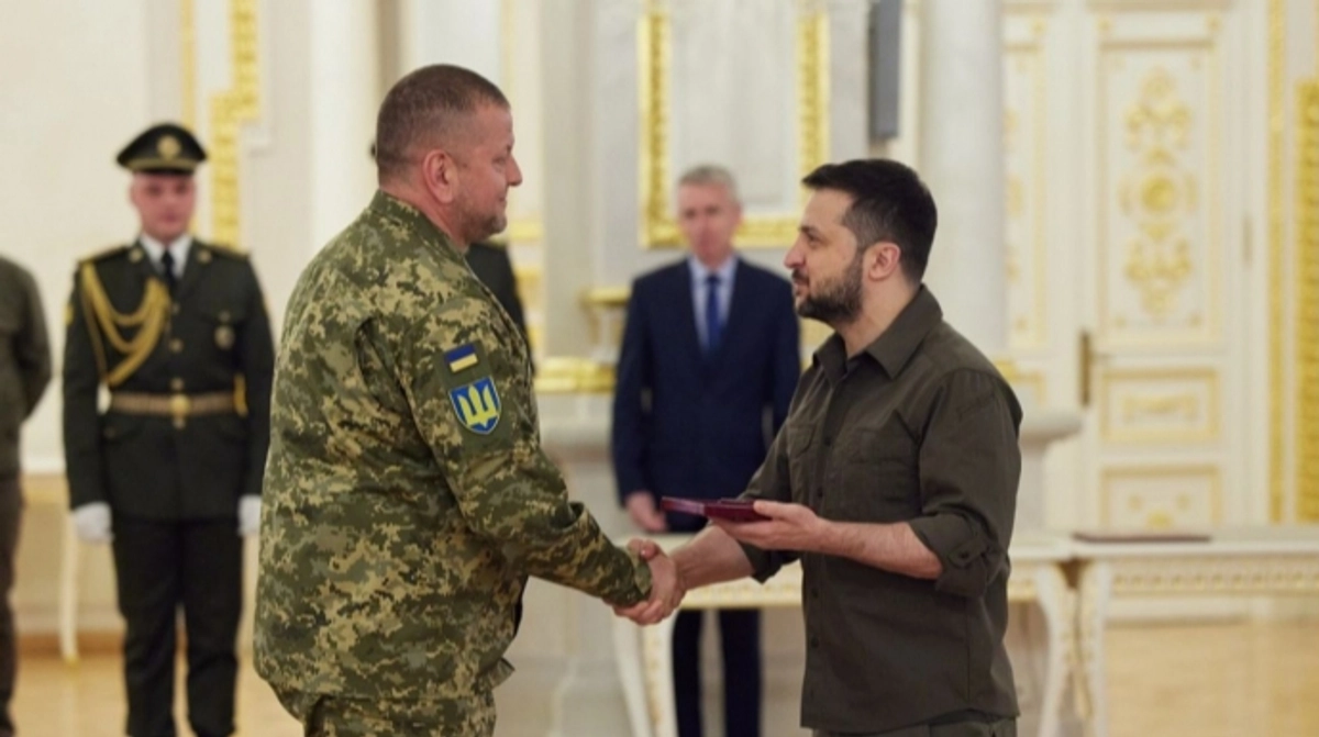 Trust in Zelenskyy holds steady at 61%, KIIS survey finds | Ukrainska ...