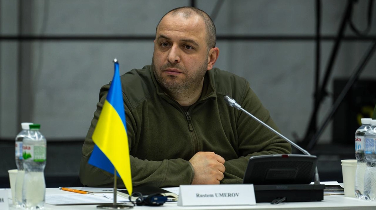 Ukraine's defence minister refuses to extend contract with head of ...
