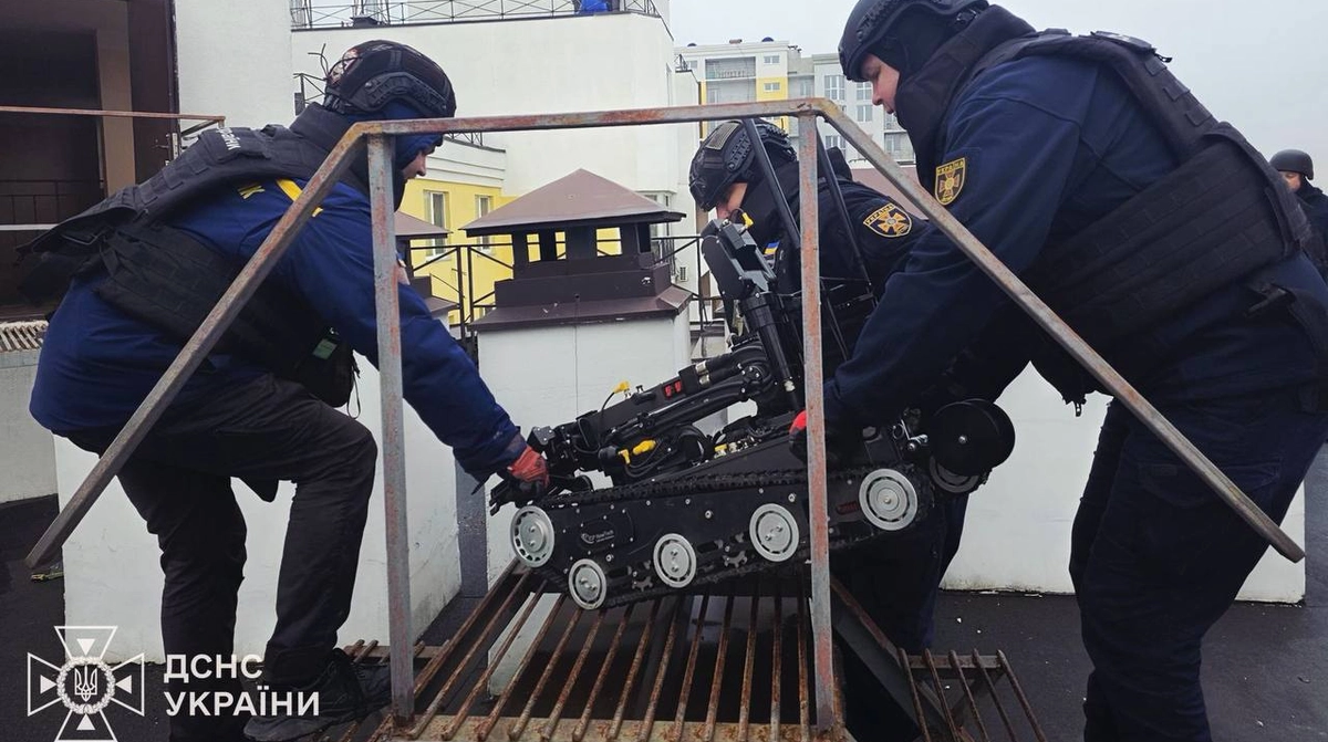 Ukraine's State Emergency Service posts video showing removal of drone ...