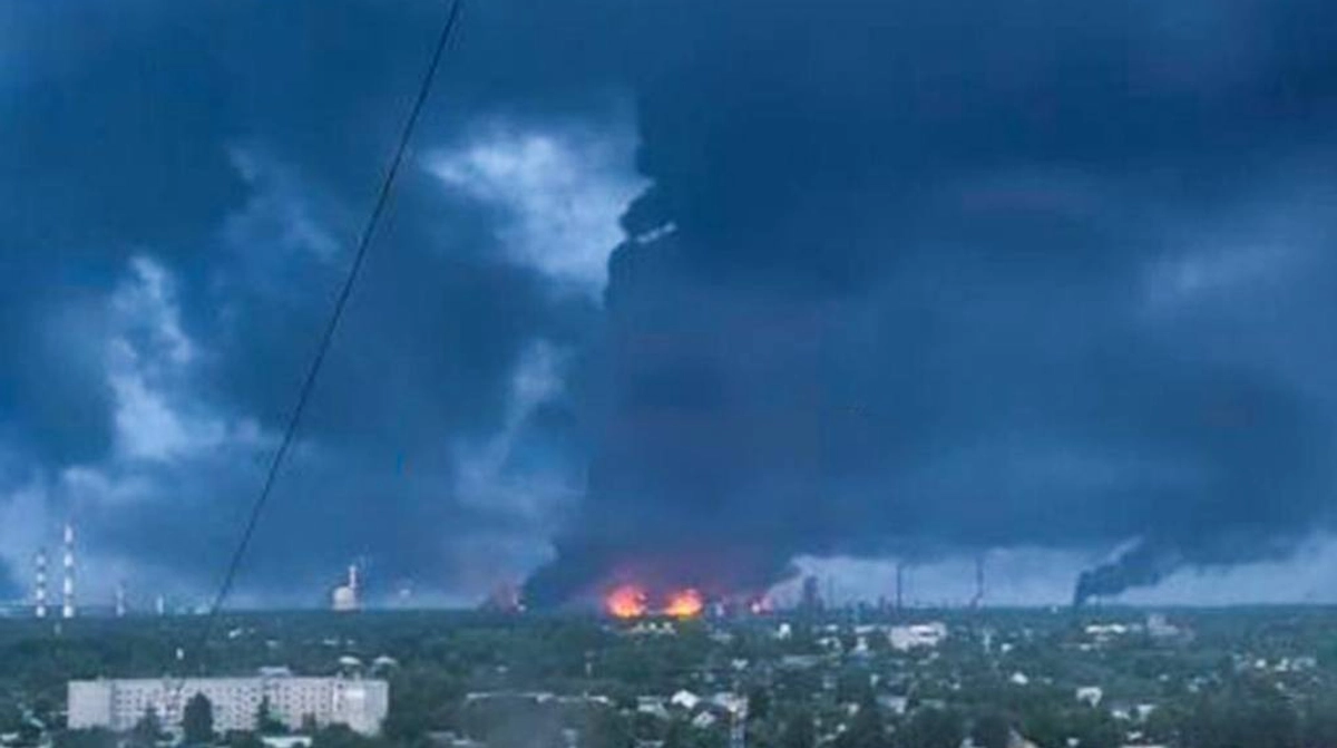 Ukraine hits Russia's Ryazan oil refinery again – video | Ukrainska Pravda