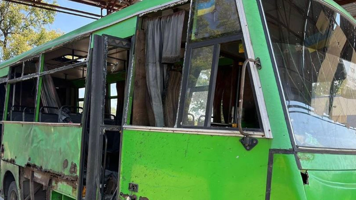Russians attack bus with builders inside in Kharkiv Oblast with drone ...