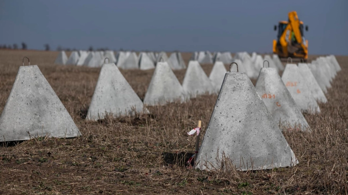 Ukraine's Defence Ministry posts photos of new fortifications in ...