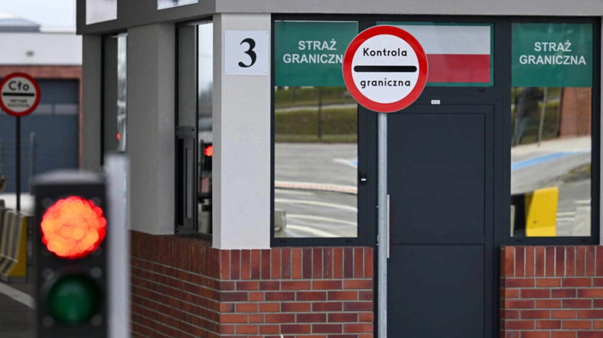 Polish border guards refute Russian fake news about new wave of ...