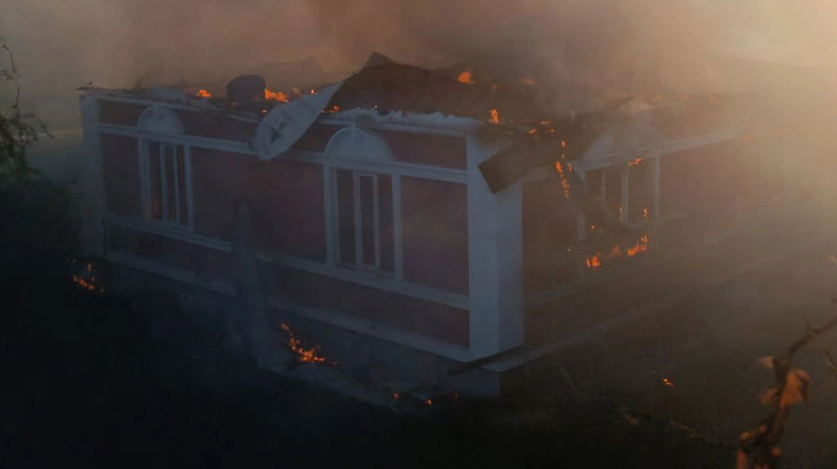 Russians attack Nikopol district, destroying house – photos | Ukrainska ...
