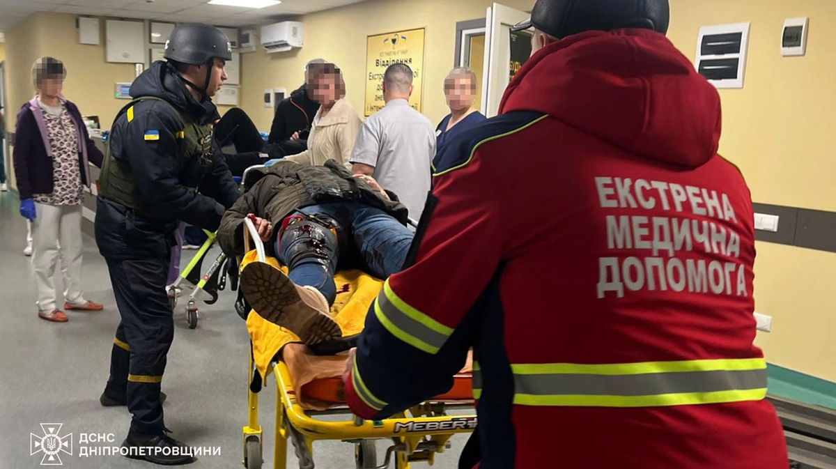 Russia strikes market in Nikopol, injuring 6 – photo | Ukrainska Pravda