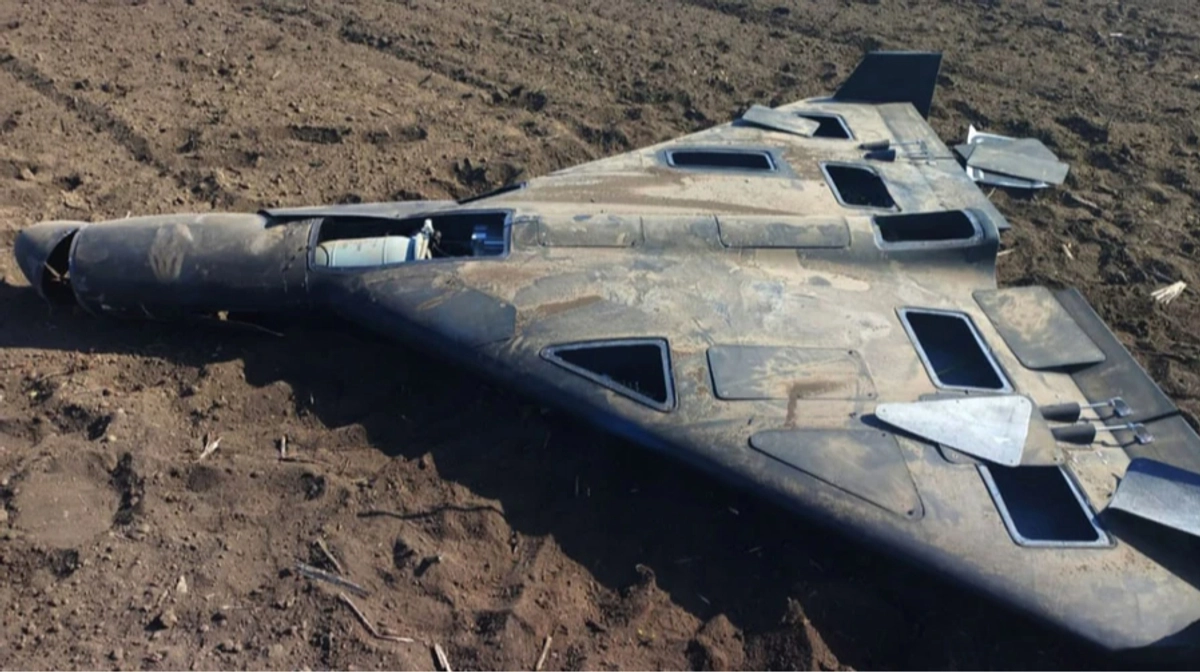 Russia attacks Ukraine with two ballistic missiles and 122 drones ...