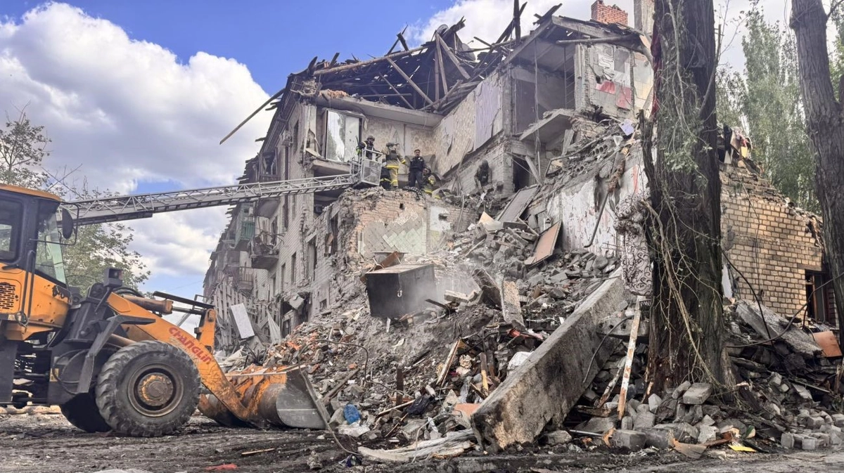 Russian attack on Kramatorsk: 3 killed, search for people under rubble ...