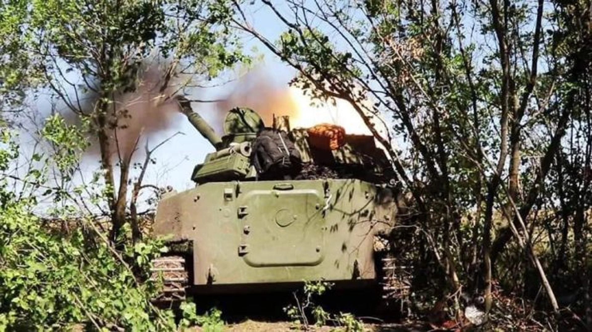 Ukrainian units advance despite heavy battles on Berdiansk and ...