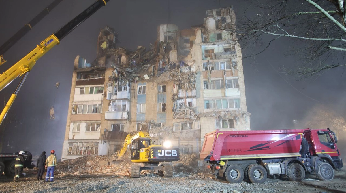 У Тернополі зросла кількість загиблих до 34 після російського удару ...
