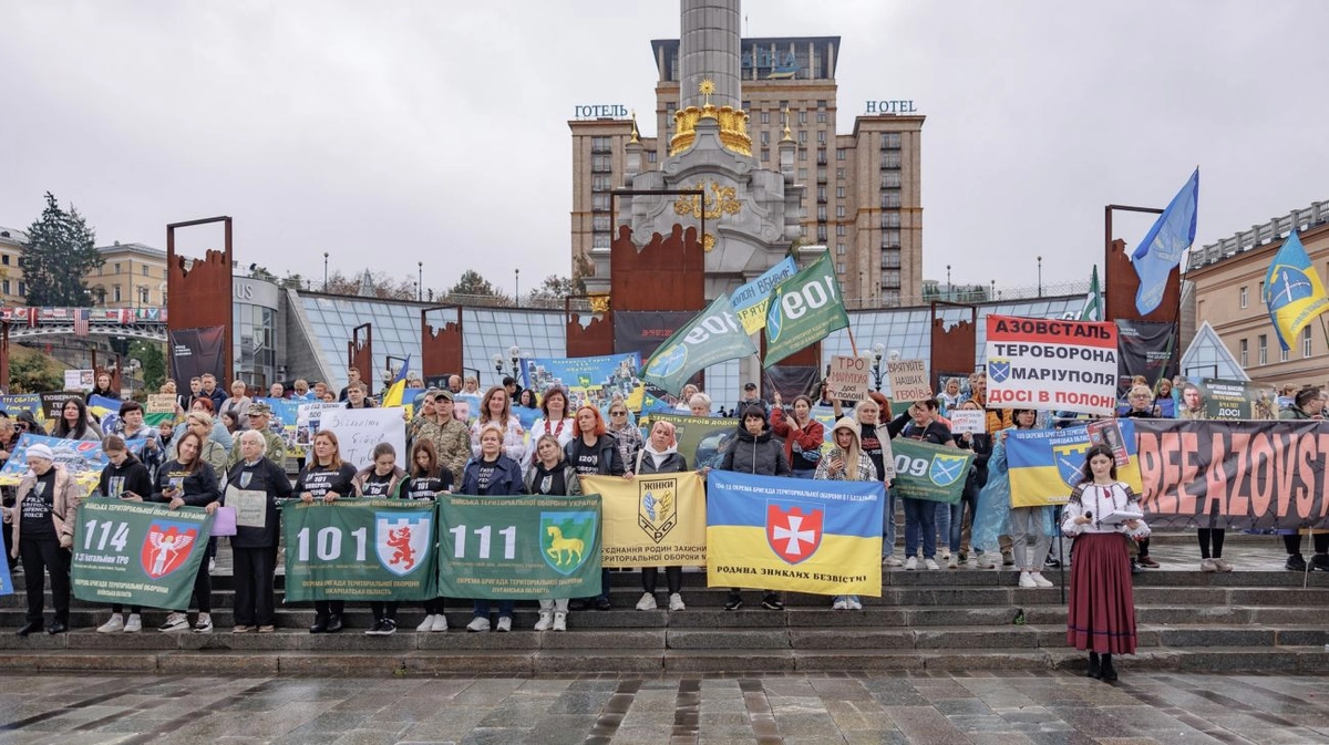 Kyiv holds rally in support of missing soldiers and POWs – photos ...