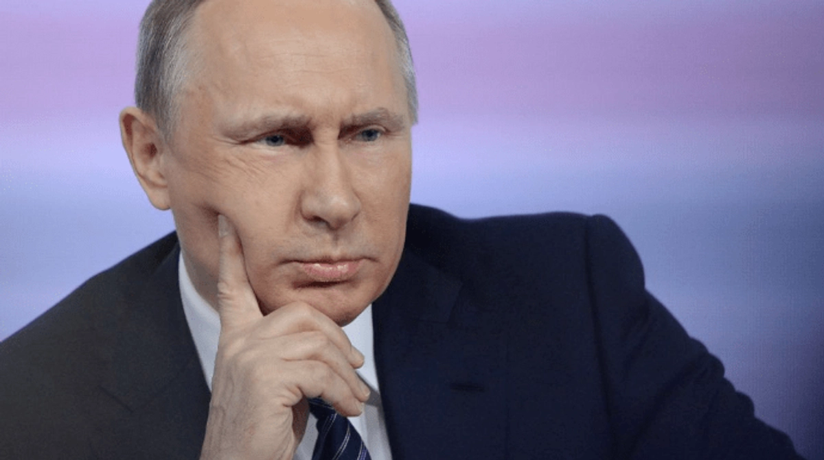 Putin tries to show off his historical knowledge but confuses Trotsky ...