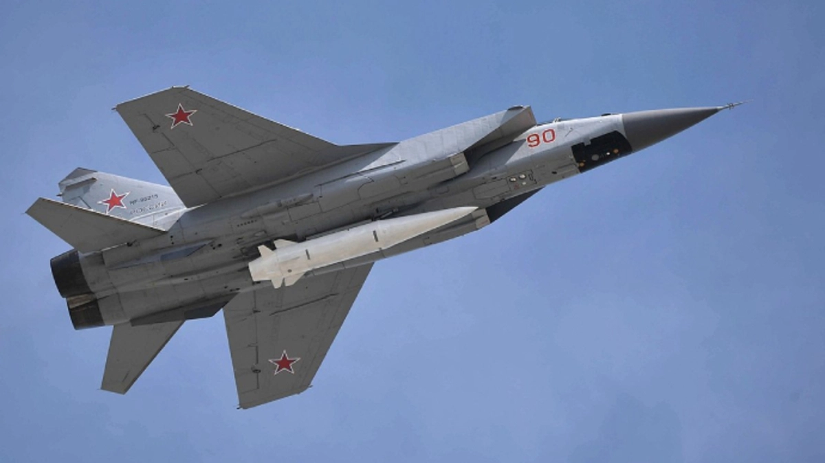 Air-raid warning issued throughout Ukraine: MiG fighter jet took off ...