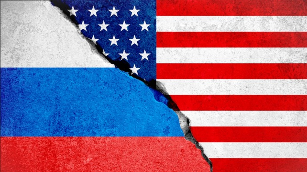 Two Russian diplomats expelled from USA | Ukrainska Pravda