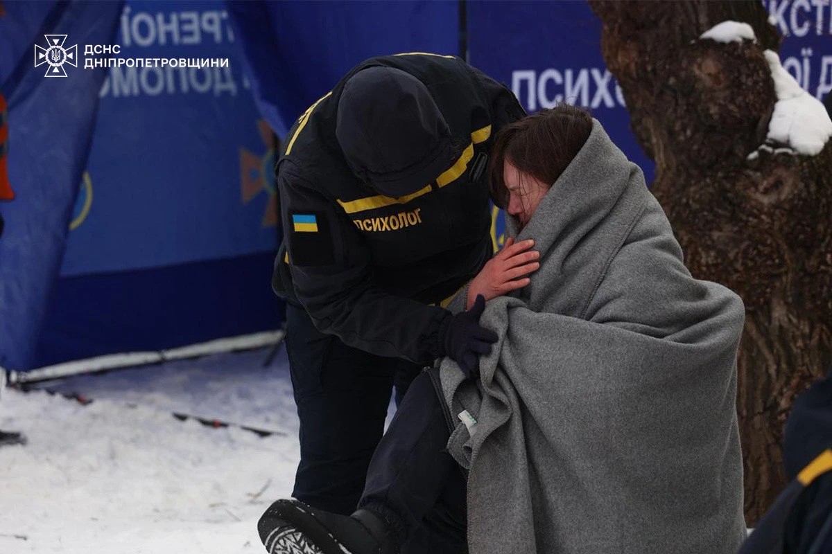 Apartment block hit in Russian attack on Dnipro: six injured, including ...